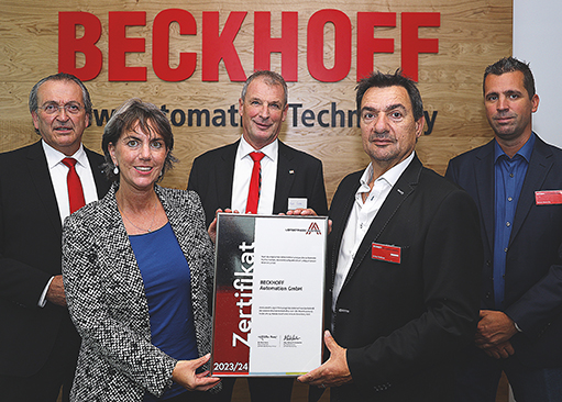 Vertriebsbüro und Robotik-Kompetenzzentrum im SATURN Tower | Beckhoff ...